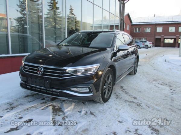 Black Volkswagen Passat 2022 in Tartu, with an engine capacity of 2.00 L and mileage of 239 thousand km for 18990 €, photo 1 on AUTOMOTO.COM.LV