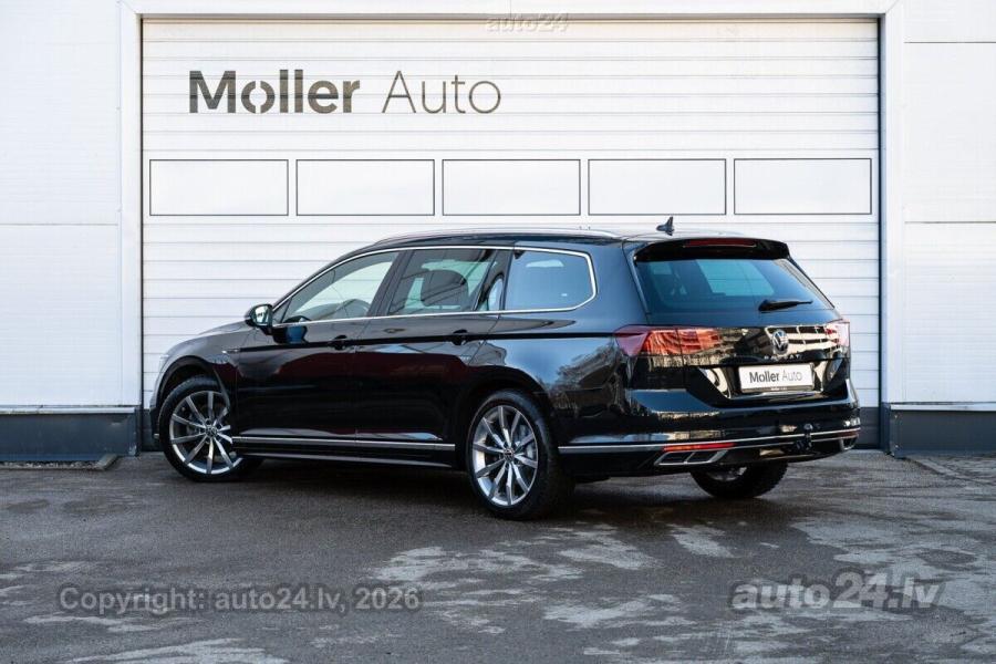 Melns Volkswagen Passat 2022 Rīga, ar dzinēja tilpumu 2.00 L un nobraukumu 156 tūkst. km par 24543 €, foto 4 vietnē AUTOMOTO.COM.LV