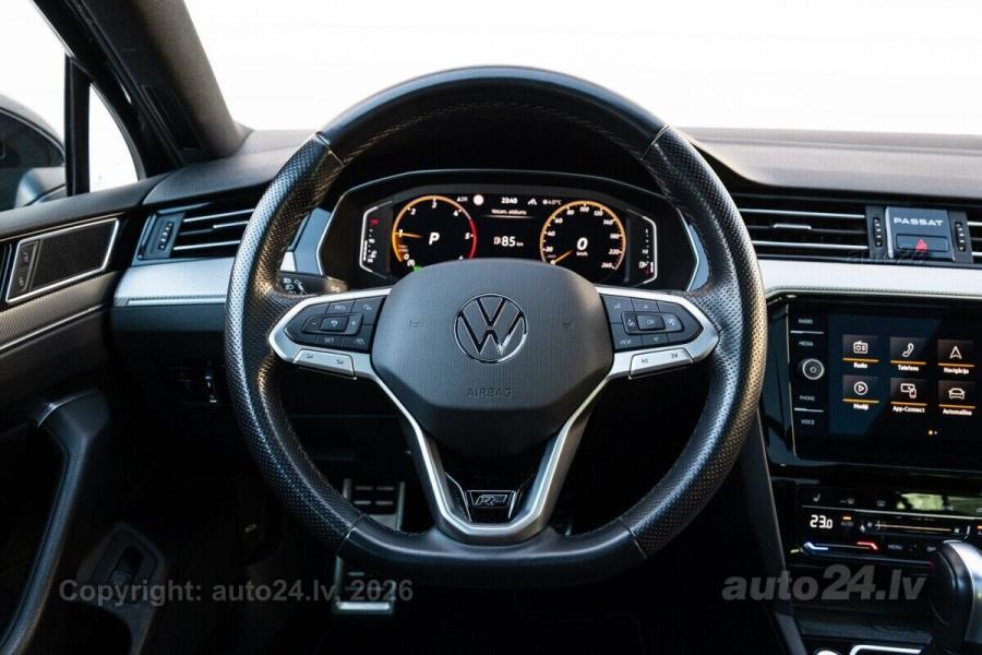 Melns Volkswagen Passat 2022 Rīga, ar dzinēja tilpumu 2.00 L un nobraukumu 156 tūkst. km par 24543 €, foto 27 vietnē AUTOMOTO.COM.LV