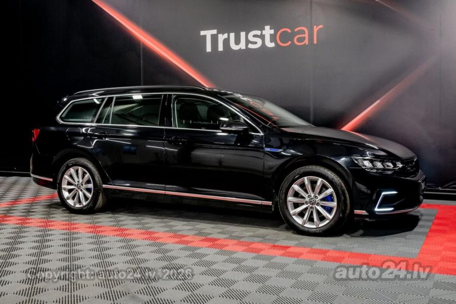Melns Volkswagen Passat 2022 Pērnava, ar dzinēja tilpumu 1.40 L un nobraukumu 158 tūkst. km par 17500 €, foto 7 vietnē AUTOMOTO.COM.LV