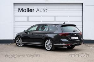 Black Volkswagen Passat 2022 in Riga, with an engine capacity of 2.00 L and mileage of 142 thousand km for 25364 €, photo 5 on AUTOMOTO.COM.LV