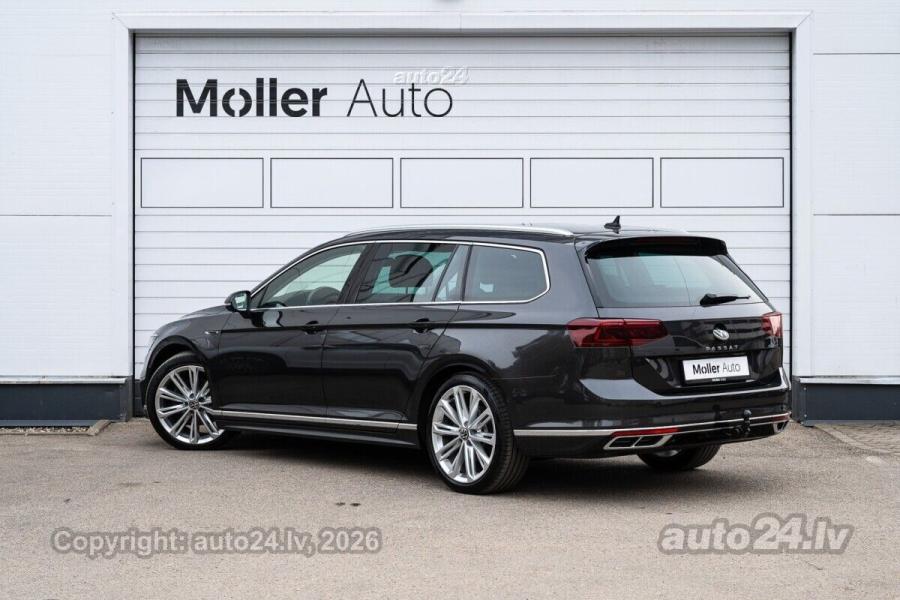 Black Volkswagen Passat 2022 in Riga, with an engine capacity of 2.00 L and mileage of 142 thousand km for 25364 €, photo 5 on AUTOMOTO.COM.LV