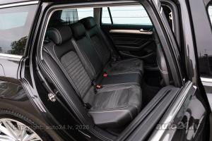 Black Volkswagen Passat 2022 in Riga, with an engine capacity of 2.00 L and mileage of 142 thousand km for 25364 €, photo 8 on AUTOMOTO.COM.LV