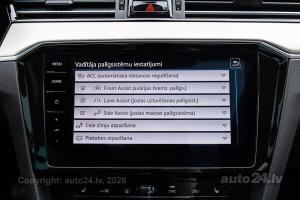 Black Volkswagen Passat 2022 in Riga, with an engine capacity of 2.00 L and mileage of 142 thousand km for 25364 €, photo 11 on AUTOMOTO.COM.LV