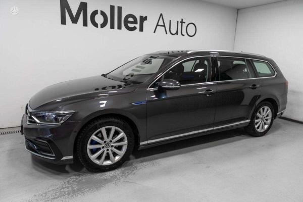 Melns Volkswagen Passat 2022 Viļņa, ar dzinēja tilpumu 1.40 L un nobraukumu 114 tūkst. km par 21500 €, foto 2 vietnē AUTOMOTO.COM.LV