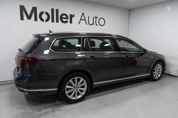 Melns Volkswagen Passat 2022 Viļņa, ar dzinēja tilpumu 1.40 L un nobraukumu 114 tūkst. km par 21500 €, foto 4 vietnē AUTOMOTO.COM.LV
