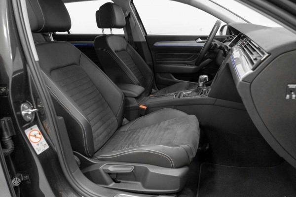 Melns Volkswagen Passat 2022 Viļņa, ar dzinēja tilpumu 1.40 L un nobraukumu 114 tūkst. km par 21500 €, foto 7 vietnē AUTOMOTO.COM.LV