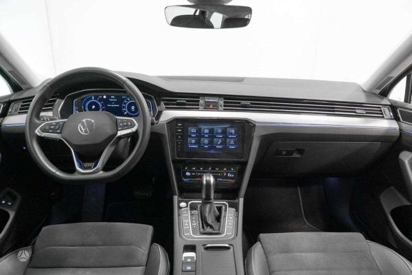 Melns Volkswagen Passat 2022 Viļņa, ar dzinēja tilpumu 1.40 L un nobraukumu 114 tūkst. km par 21500 €, foto 9 vietnē AUTOMOTO.COM.LV