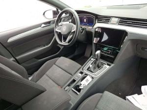 Black Volkswagen Passat 2022 in Vilnius, with an engine capacity of 1.50 L and mileage of 94 thousand km for 23474 €, photo 4 on AUTOMOTO.COM.LV