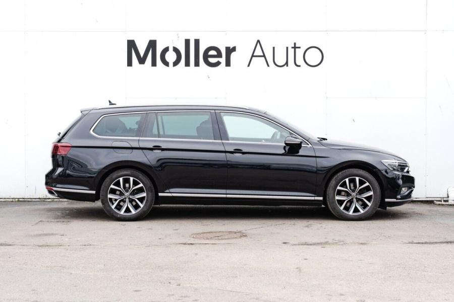Black Volkswagen Passat 2022 in Riga, with an engine capacity of 2.00 L and mileage of 149 thousand km for 21550 €, photo 5 on AUTOMOTO.COM.LV