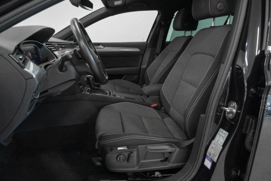 Melns Volkswagen Passat 2022 Viļņa, ar dzinēja tilpumu 2.00 L un nobraukumu 160 tūkst. km par 18900 €, foto 12 vietnē AUTOMOTO.COM.LV