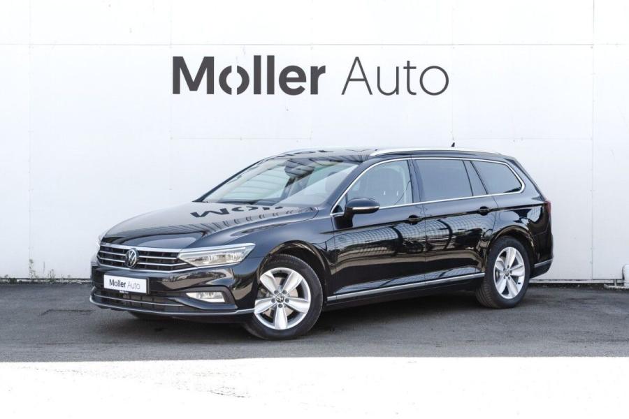Black Volkswagen Passat 2022 in Riga, with an engine capacity of 2.00 L and mileage of 118 thousand km for 23500 €, photo 1 on AUTOMOTO.COM.LV