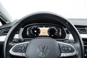 Black Volkswagen Passat 2022 in Riga, with an engine capacity of 2.00 L and mileage of 118 thousand km for 23500 €, photo 21 on AUTOMOTO.COM.LV