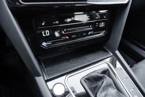 Black Volkswagen Passat 2022 in Riga, with an engine capacity of 2.00 L and mileage of 118 thousand km for 23500 €, photo 23 on AUTOMOTO.COM.LV