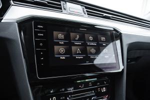 Black Volkswagen Passat 2022 in Riga, with an engine capacity of 2.00 L and mileage of 118 thousand km for 23500 €, photo 26 on AUTOMOTO.COM.LV