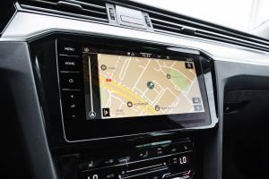 Black Volkswagen Passat 2022 in Riga, with an engine capacity of 2.00 L and mileage of 118 thousand km for 23500 €, photo 32 on AUTOMOTO.COM.LV
