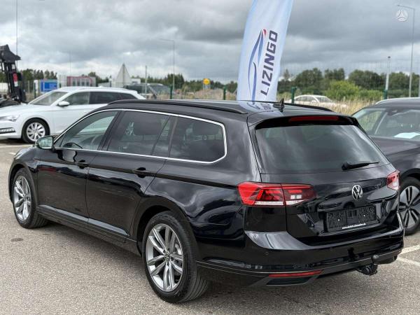 Black Volkswagen Passat 2022 in Vilnius, with an engine capacity of 1.97 L and mileage of 220 thousand km for 15550 €, photo 5 on AUTOMOTO.COM.LV