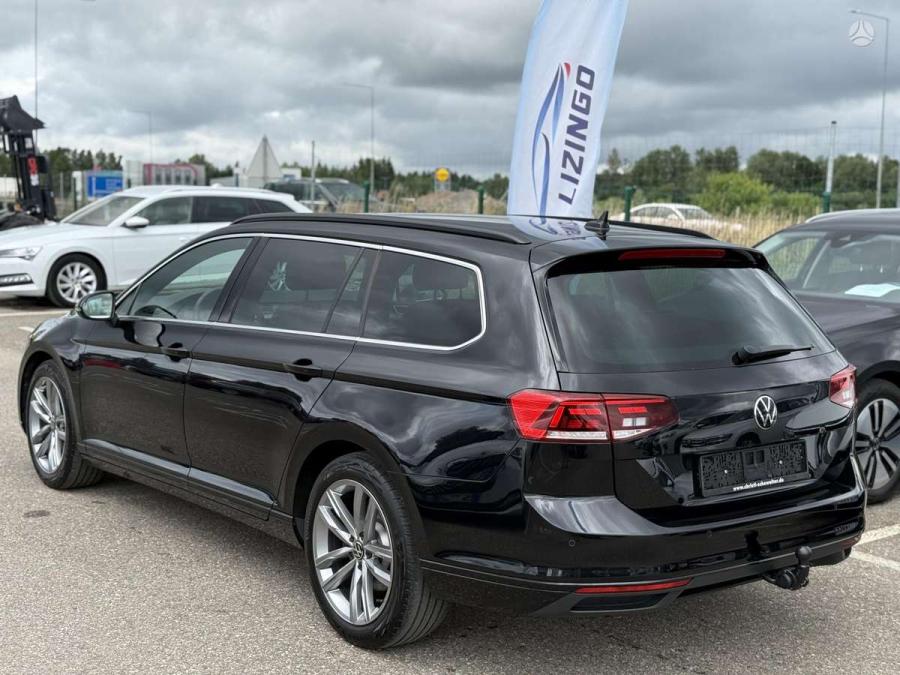 Black Volkswagen Passat 2022 in Vilnius, with an engine capacity of 1.97 L and mileage of 220 thousand km for 15550 €, photo 6 on AUTOMOTO.COM.LV