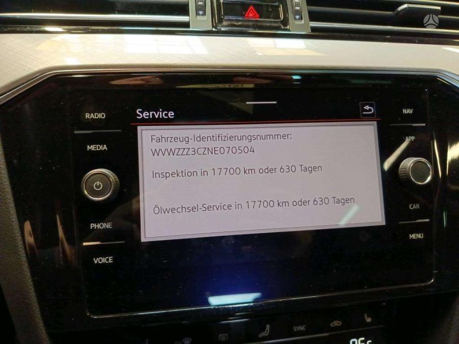 Black Volkswagen Passat 2022 in Vilnius, with an engine capacity of 1.97 L and mileage of 220 thousand km for 15550 €, photo 50 on AUTOMOTO.COM.LV