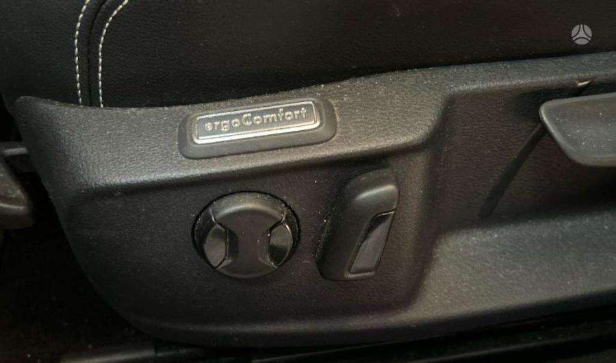 Melns Volkswagen Passat 2022 Viļņa, ar dzinēja tilpumu 1.50 L un nobraukumu 151 tūkst. km par 18515 €, foto 8 vietnē AUTOMOTO.COM.LV