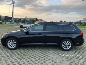 Black Volkswagen Passat 2022 in Vilnius, with an engine capacity of 1.50 L and mileage of 52 thousand km for 21500 €, photo 4 on AUTOMOTO.COM.LV