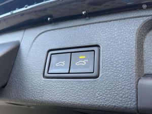 Black Volkswagen Passat 2022 in Vilnius, with an engine capacity of 1.50 L and mileage of 52 thousand km for 21500 €, photo 14 on AUTOMOTO.COM.LV