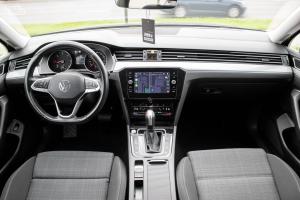 Melns Volkswagen Passat 2022 Kauņa, ar dzinēja tilpumu 2.00 L un nobraukumu 139 tūkst. km par 16600 €, foto 9 vietnē AUTOMOTO.COM.LV