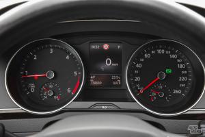 Melns Volkswagen Passat 2022 Kauņa, ar dzinēja tilpumu 2.00 L un nobraukumu 139 tūkst. km par 16600 €, foto 24 vietnē AUTOMOTO.COM.LV