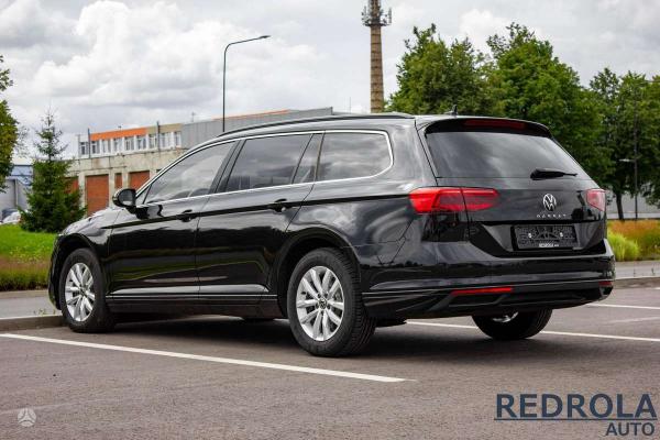 Black Volkswagen Passat 2022 in Kaunas, with an engine capacity of 1.97 L and mileage of 139 thousand km for 16600 €, photo 6 on AUTOMOTO.COM.LV