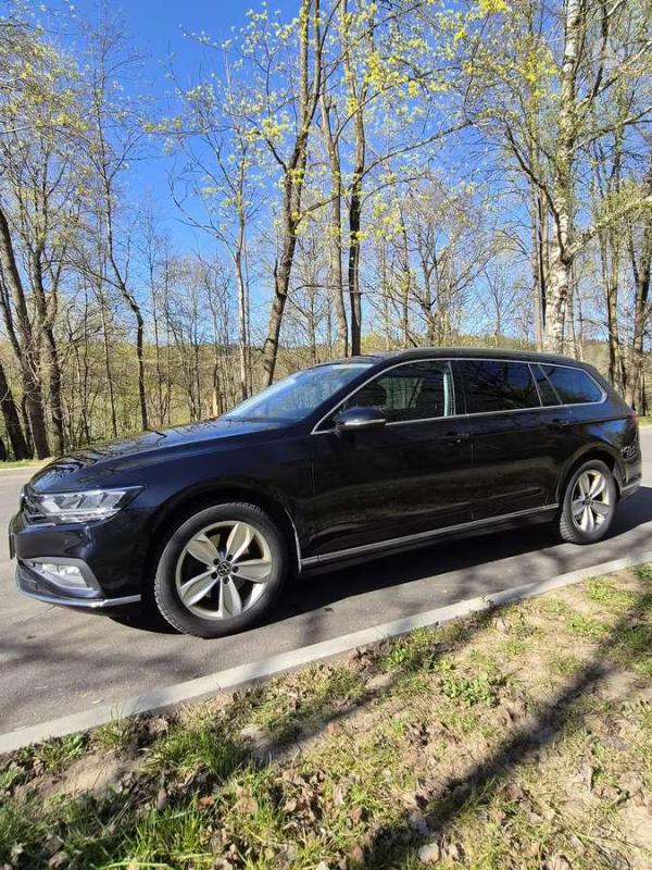 Melns Volkswagen Passat 2022 Viļņa, ar dzinēja tilpumu 1.50 L un nobraukumu 98 tūkst. km par 18000 €, foto 6 vietnē AUTOMOTO.COM.LV
