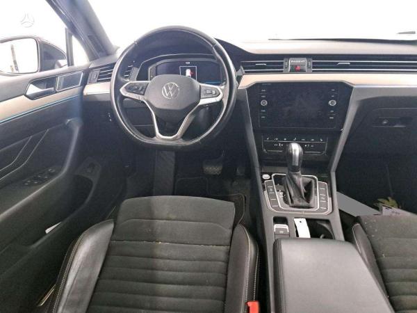Volkswagen Passat 2022 in Vilnius on AUTOMOTO.COM.LV Black Volkswagen Passat 2022 in Vilnius, with an engine capacity of 1.50 L and mileage of 202 thousand km for 16335 €, photo 8 on AUTOMOTO.COM.LV