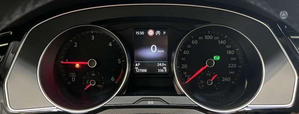 Volkswagen Passat 2022 in Kaunas on AUTOMOTO.COM.LV Black Volkswagen Passat 2022 in Kaunas, with an engine capacity of 1.97 L and mileage of 127 thousand km for 17900 €, photo 10 on AUTOMOTO.COM.LV