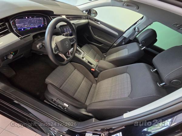 Black Volkswagen Passat 2022 in Tartu, with an engine capacity of 2.00 L and mileage of 194 thousand km for 17990 €, photo 7 on AUTOMOTO.COM.LV