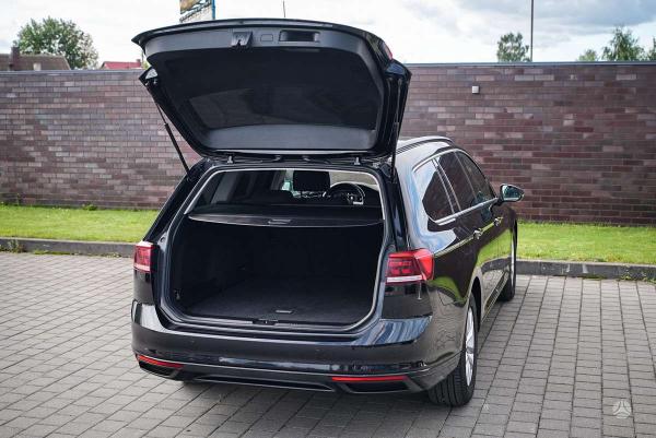 Black Volkswagen Passat 2022 in Marijampole, with an engine capacity of 1.97 L and mileage of 195 thousand km for 14450 €, photo 11 on AUTOMOTO.COM.LV