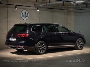 Melns Volkswagen Passat 2022 Tallina, ar dzinēja tilpumu 1.50 L un nobraukumu 119 tūkst. km par 20990 €, foto 3 vietnē AUTOMOTO.COM.LV