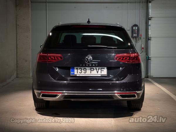 Volkswagen Passat 2022 in Tallinn on AUTOMOTO.COM.LV Black Volkswagen Passat 2022 in Tallinn, with an engine capacity of 1.50 L and mileage of 119 thousand km for 20990 €, photo 7 on AUTOMOTO.COM.LV