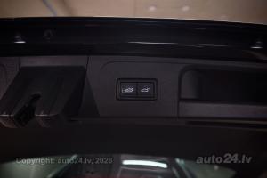Melns Volkswagen Passat 2022 Tallina, ar dzinēja tilpumu 1.50 L un nobraukumu 119 tūkst. km par 20990 €, foto 24 vietnē AUTOMOTO.COM.LV