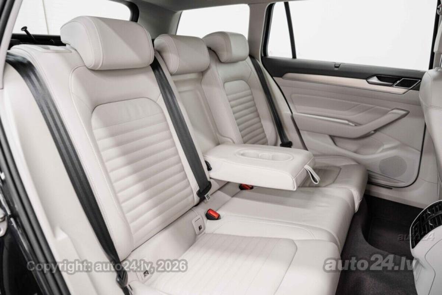 Melns Volkswagen Passat 2022 Tallina, ar dzinēja tilpumu 2.00 L un nobraukumu 99 tūkst. km par 23900 €, foto 15 vietnē AUTOMOTO.COM.LV