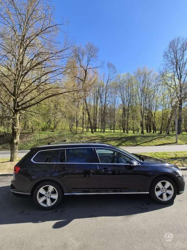 Melns Volkswagen Passat 2022 Viļņa, ar dzinēja tilpumu 1.50 L un nobraukumu 98 tūkst. km par 16750 €, foto 6 vietnē AUTOMOTO.COM.LV