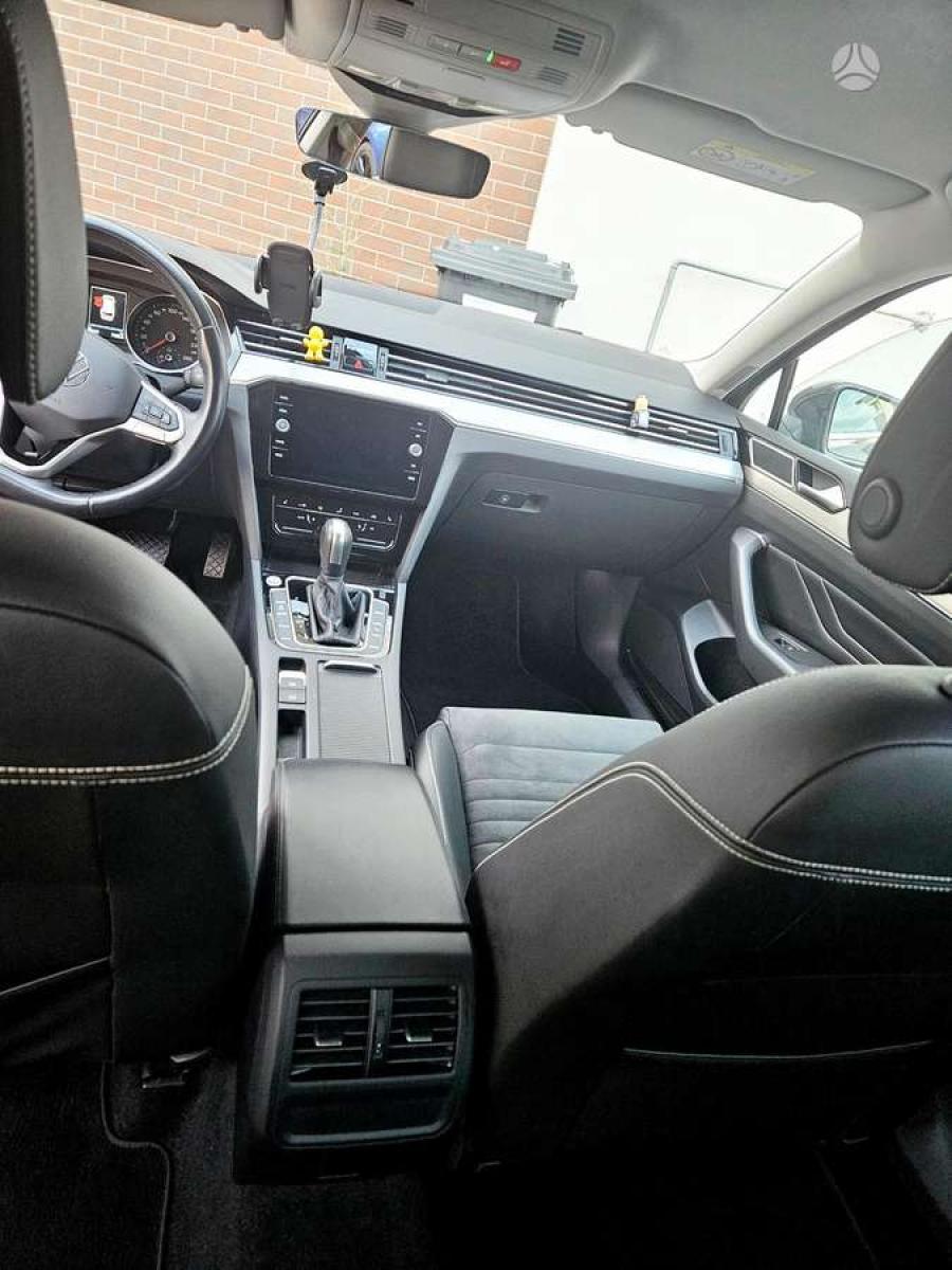 Melns Volkswagen Passat 2022 Viļņa, ar dzinēja tilpumu 1.50 L un nobraukumu 98 tūkst. km par 16750 €, foto 9 vietnē AUTOMOTO.COM.LV