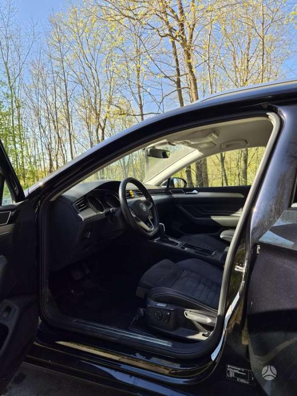Melns Volkswagen Passat 2022 Viļņa, ar dzinēja tilpumu 1.50 L un nobraukumu 98 tūkst. km par 16750 €, foto 11 vietnē AUTOMOTO.COM.LV