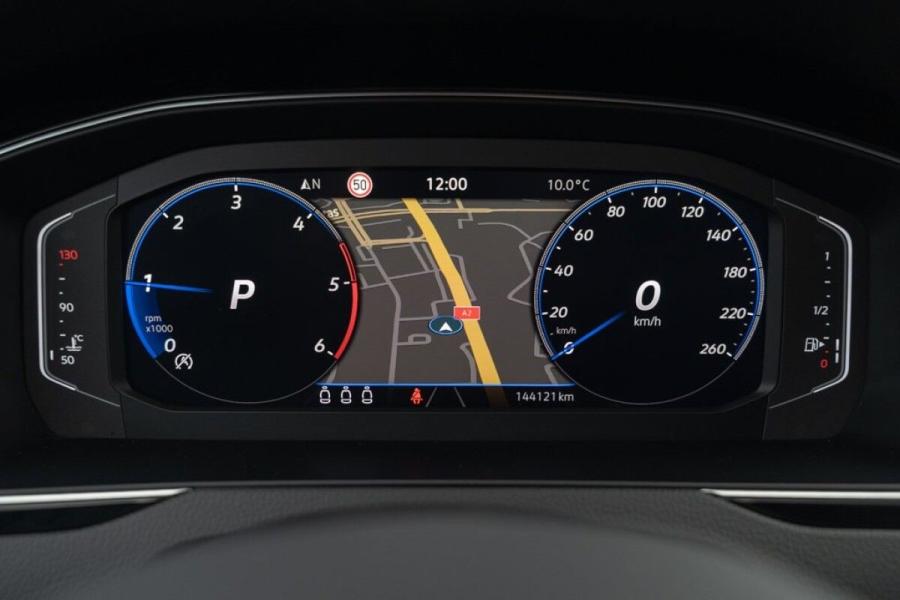 Melns Volkswagen Passat 2022 Viļņa, ar dzinēja tilpumu 2.00 L un nobraukumu 144 tūkst. km par 21150 €, foto 13 vietnē AUTOMOTO.COM.LV
