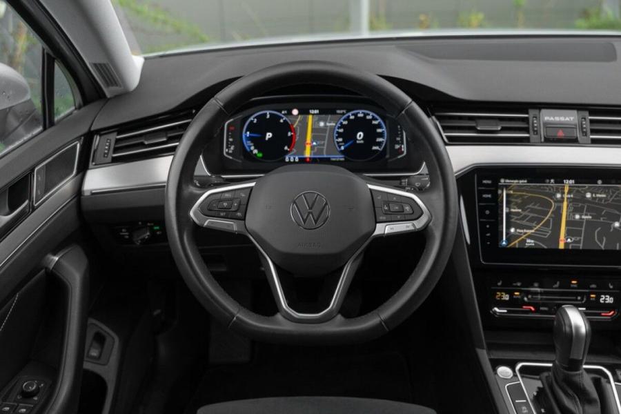 Melns Volkswagen Passat 2022 Viļņa, ar dzinēja tilpumu 2.00 L un nobraukumu 144 tūkst. km par 21150 €, foto 21 vietnē AUTOMOTO.COM.LV