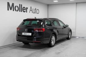 Black Volkswagen Passat 2023 in Vilnius, with an engine capacity of 1.50 L and mileage of 99 thousand km for 21900 €, photo 4 on AUTOMOTO.COM.LV