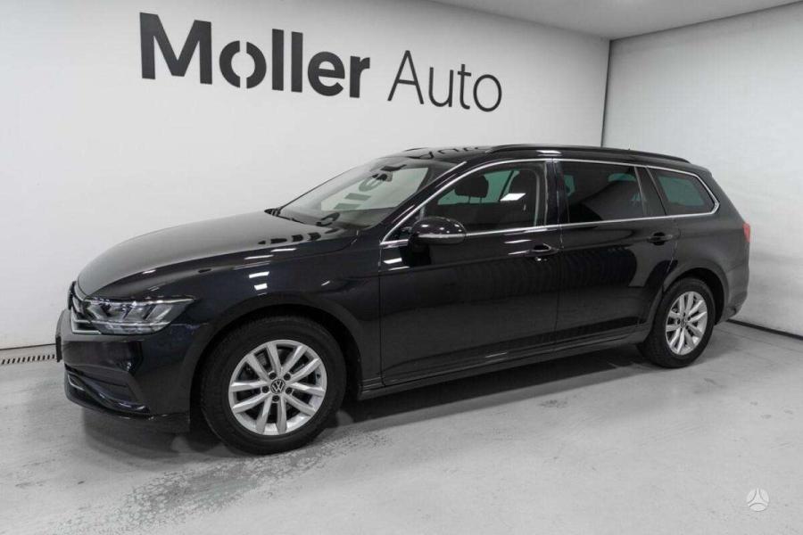 Black Volkswagen Passat 2023 in Vilnius, with an engine capacity of 1.50 L and mileage of 81 thousand km for 20800 €, photo 2 on AUTOMOTO.COM.LV