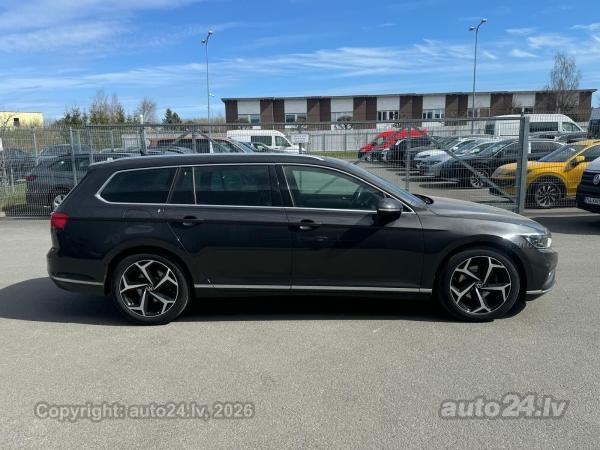 Black Volkswagen Passat 2023 in Tallinn, with an engine capacity of 2.00 L and mileage of 144 thousand km for 24900 €, photo 7 on AUTOMOTO.COM.LV