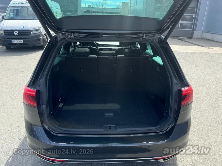Melns Volkswagen Passat 2023 Tallina, ar dzinēja tilpumu 2.00 L un nobraukumu 144 tūkst. km par 24900 €, foto 14 vietnē AUTOMOTO.COM.LV