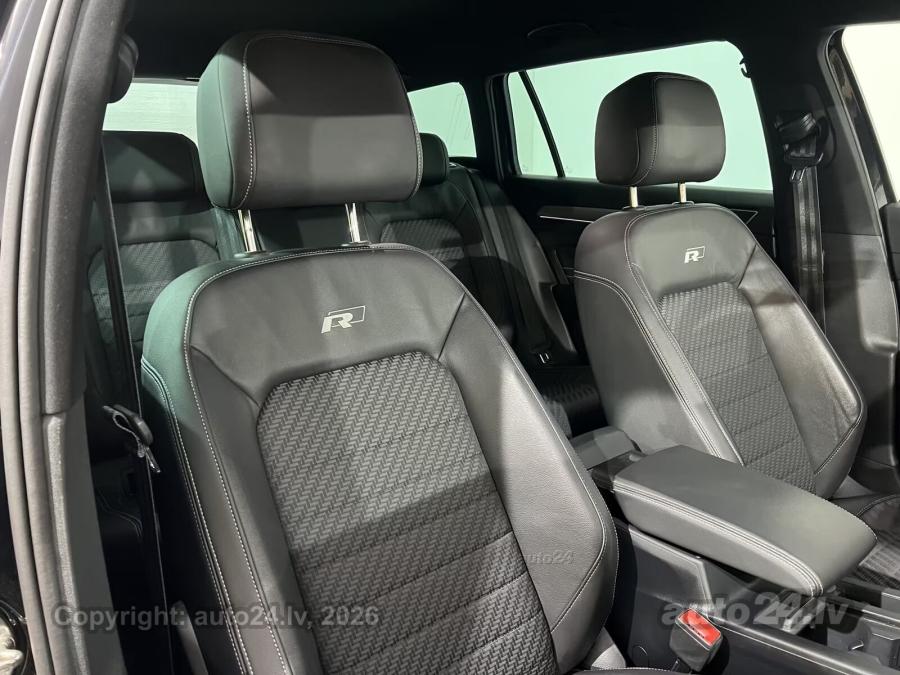 Melns Volkswagen Passat 2023 Tallina, ar dzinēja tilpumu 2.00 L un nobraukumu 93 tūkst. km par 26990 €, foto 14 vietnē AUTOMOTO.COM.LV