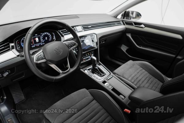 Black Volkswagen Passat 2023 in Tallinn, with an engine capacity of 2.00 L and mileage of 87 thousand km for 24900 €, photo 9 on AUTOMOTO.COM.LV
