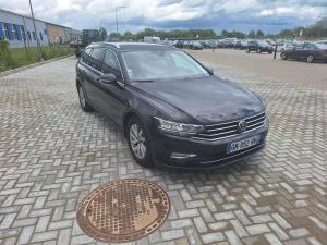 Black Volkswagen Passat 2023 in Taurage, with an engine capacity of 1.97 L and mileage of 300 thousand km for 12300 €, photo 3 on AUTOMOTO.COM.LV